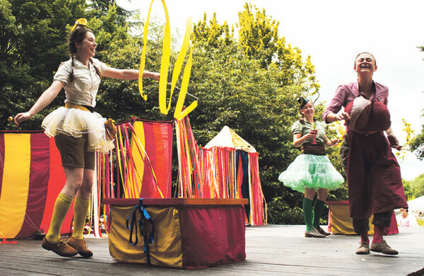 HandleBards: The cycling Shakespeare troupe geared for success
