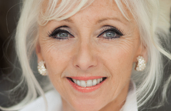 Debbie McGee makes stage debut in The House on Cold Hill