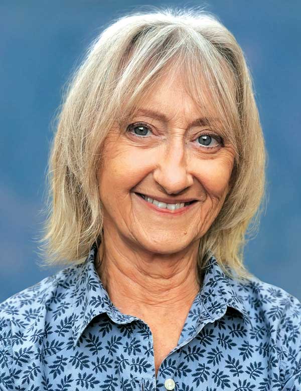 Reading the room: How one actor created a 300-member play-reading group ...