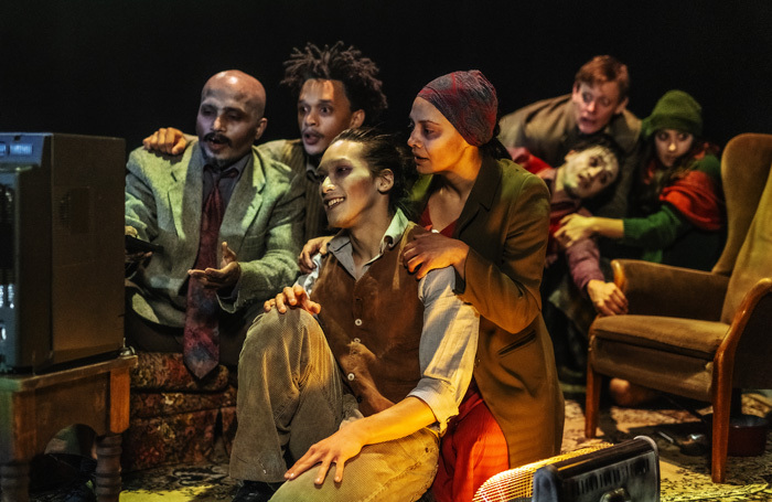 Gecko announces new production commissioned by National Theatre