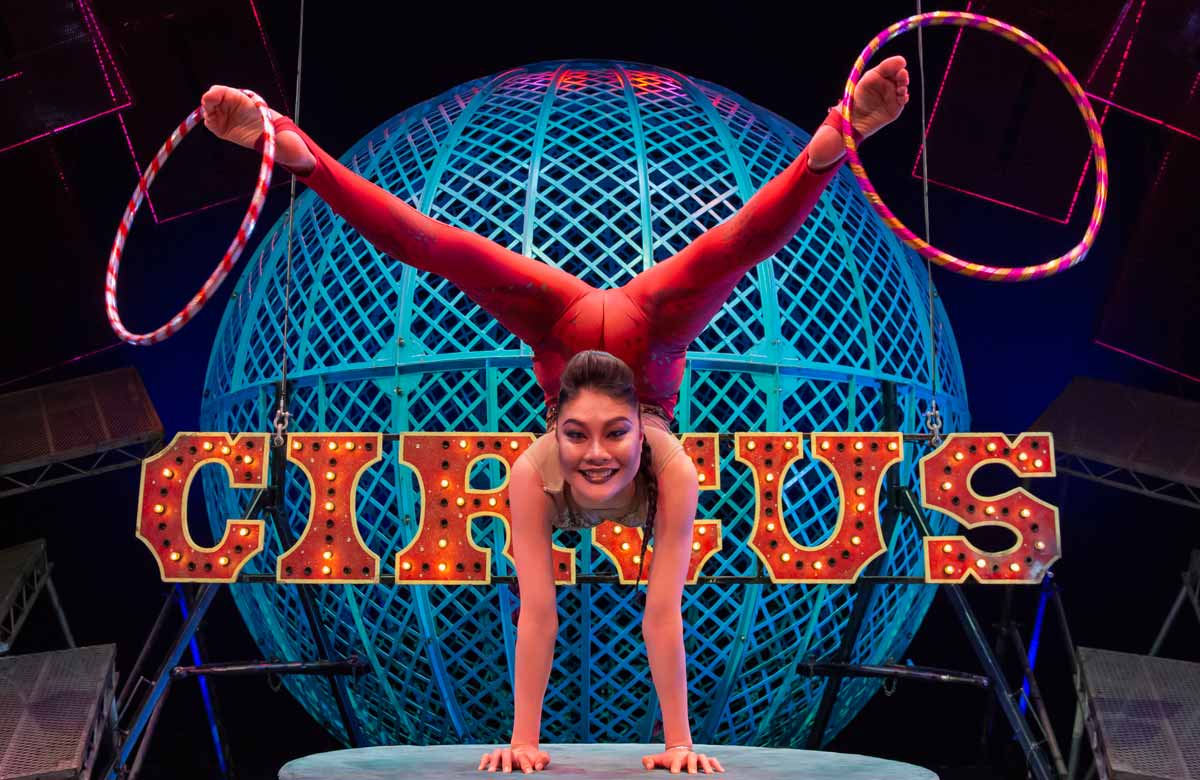 Review: Cirque Berserk at the Garrick, London – 'Wheel of Death is a ...