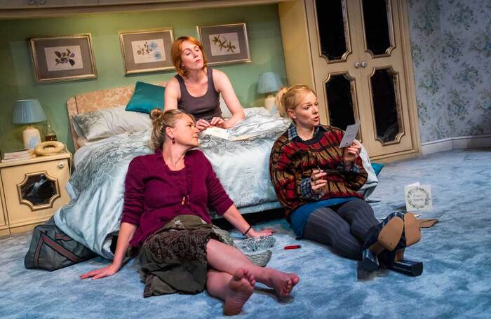 Review: The Memory of Water – 'Entertainingly angsty revival of Shelagh ...