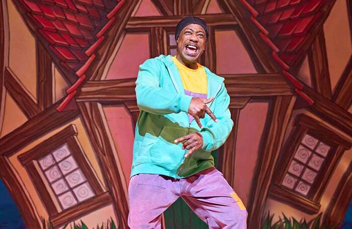 Jack and the Beanstalk at Hackney Empire, London – 'Clive Rowe is on ...