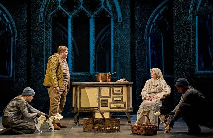 Philip Pullman’s The Book of Dust – La Belle Sauvage review at the ...