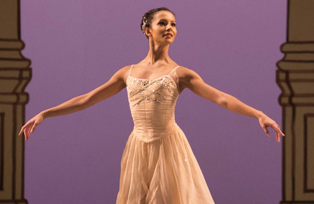 Ashton Triple Bill: Scènes de Ballet/A Month in the Country/Rhapsody by ...