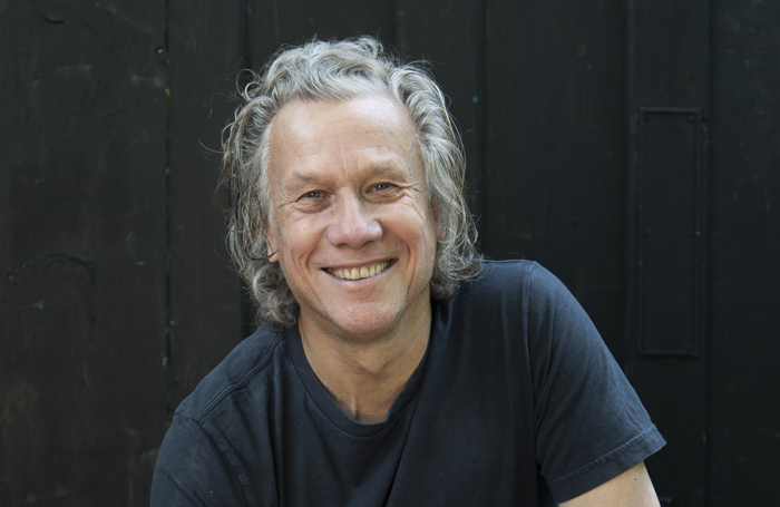 Actress Mansfield dies