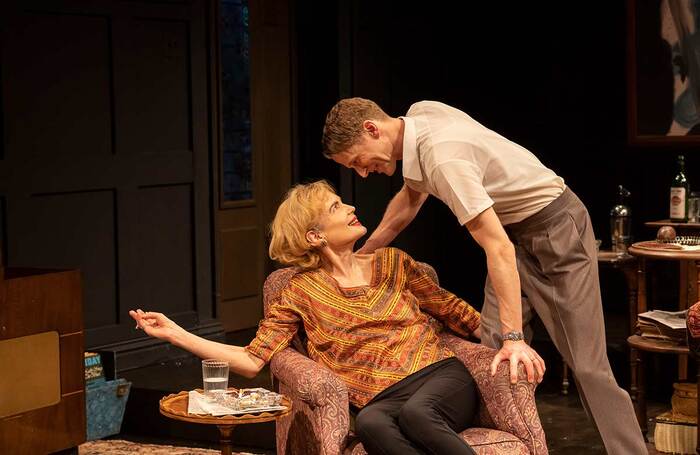 Who’s Afraid of Virginia Woolf? review at Ustinov Studio, Theatre Royal ...