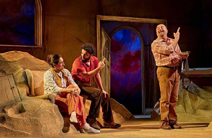 The Beekeeper of Aleppo review at Nottingham Playhouse