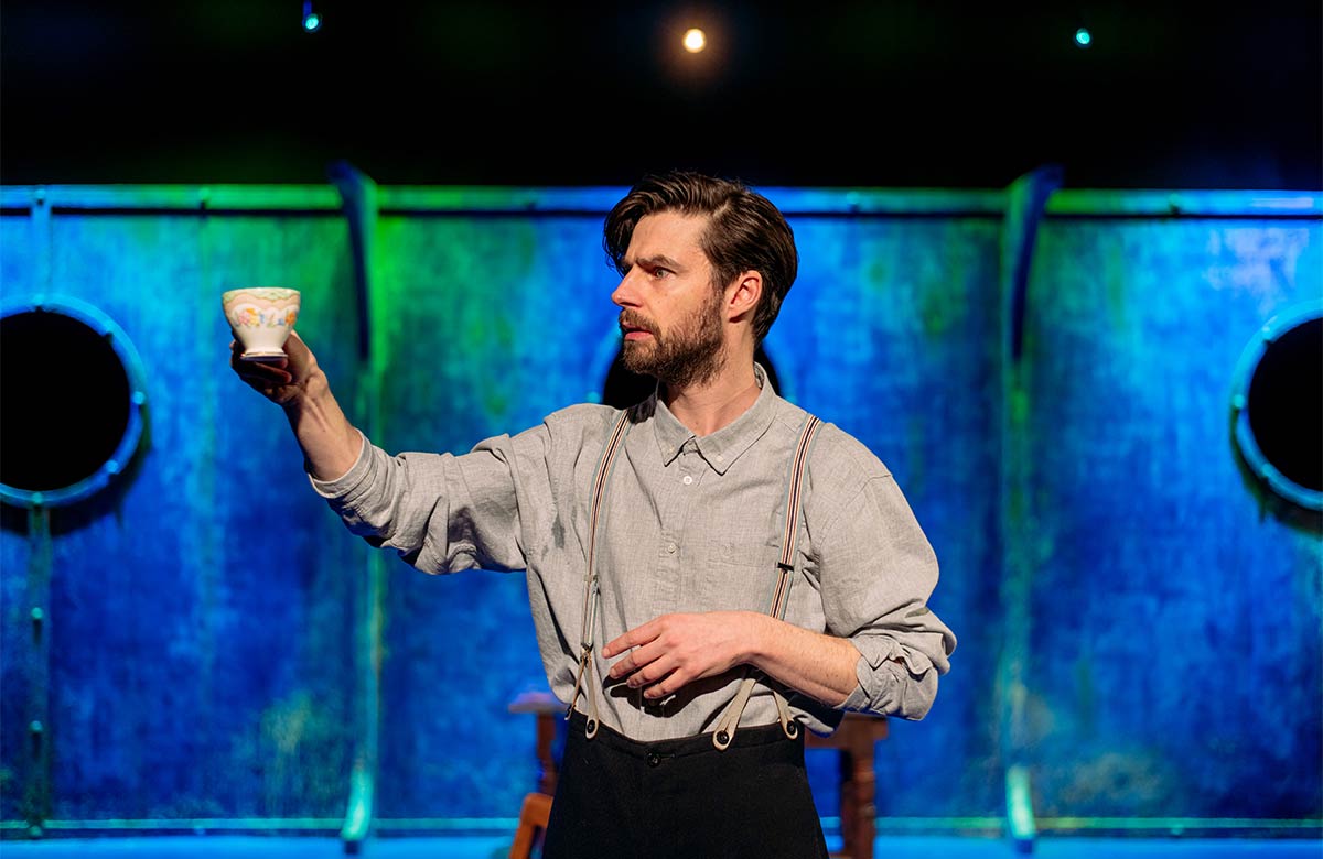 Scottish theatre round-up: Moonset (Tron Theatre, Glasgow) and The Man ...