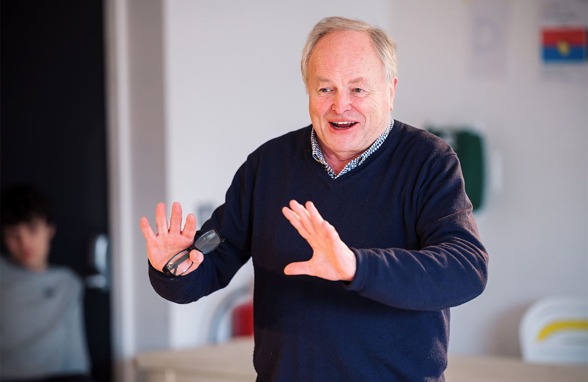 Winner’s Curse: Clive Anderson takes on acting and the art of negotiation