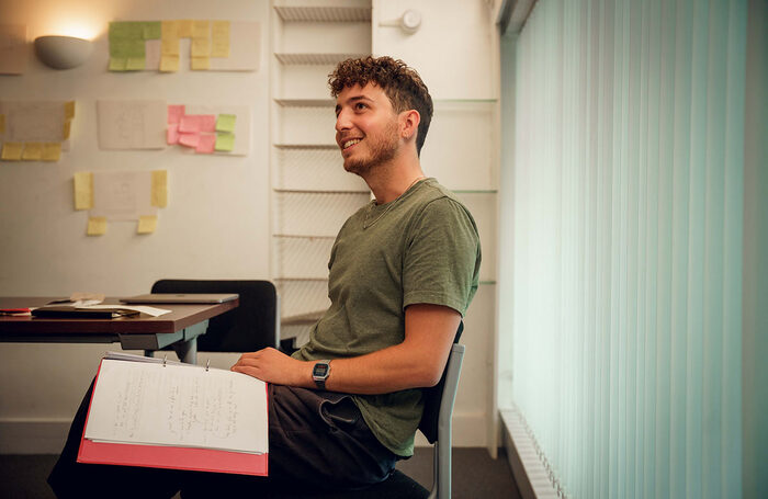 Aaron Kilercioglu wins Woven Voices Prize for migrant playwrights