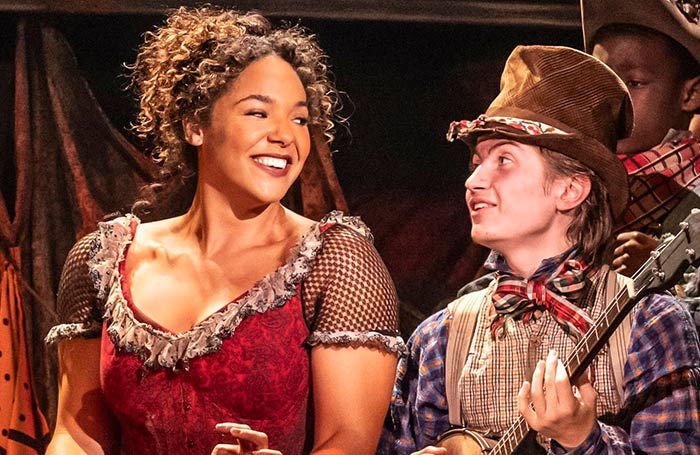 Oliver! starring Simon Lipkin – review round-up