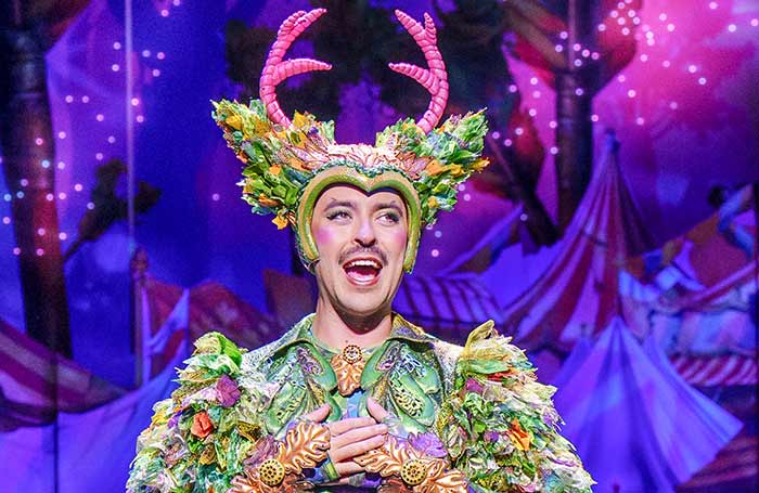 Robin Hood at the London Palladium, starring Jane McDonald, Julian ...