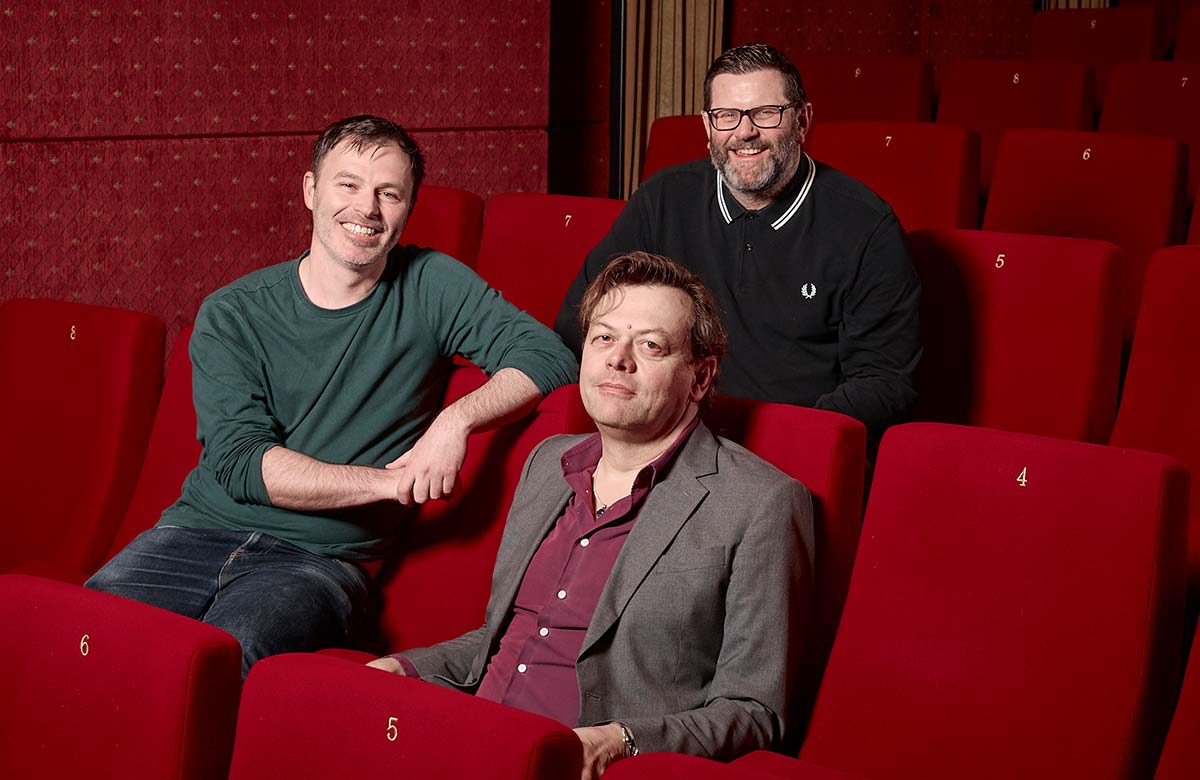 Joe Ward Munrow scoops inaugural Robert Holman playwriting prize