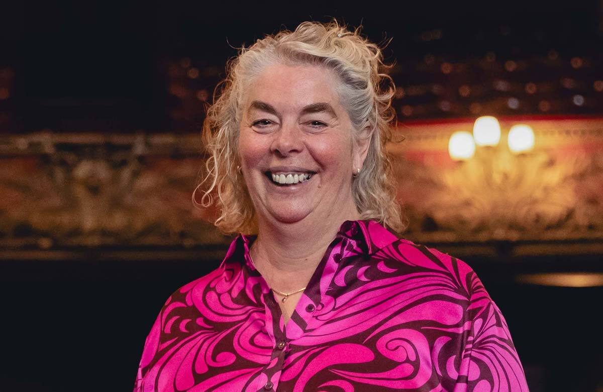 Hackney Empire's Jo Hemmant to step down after more than a decade