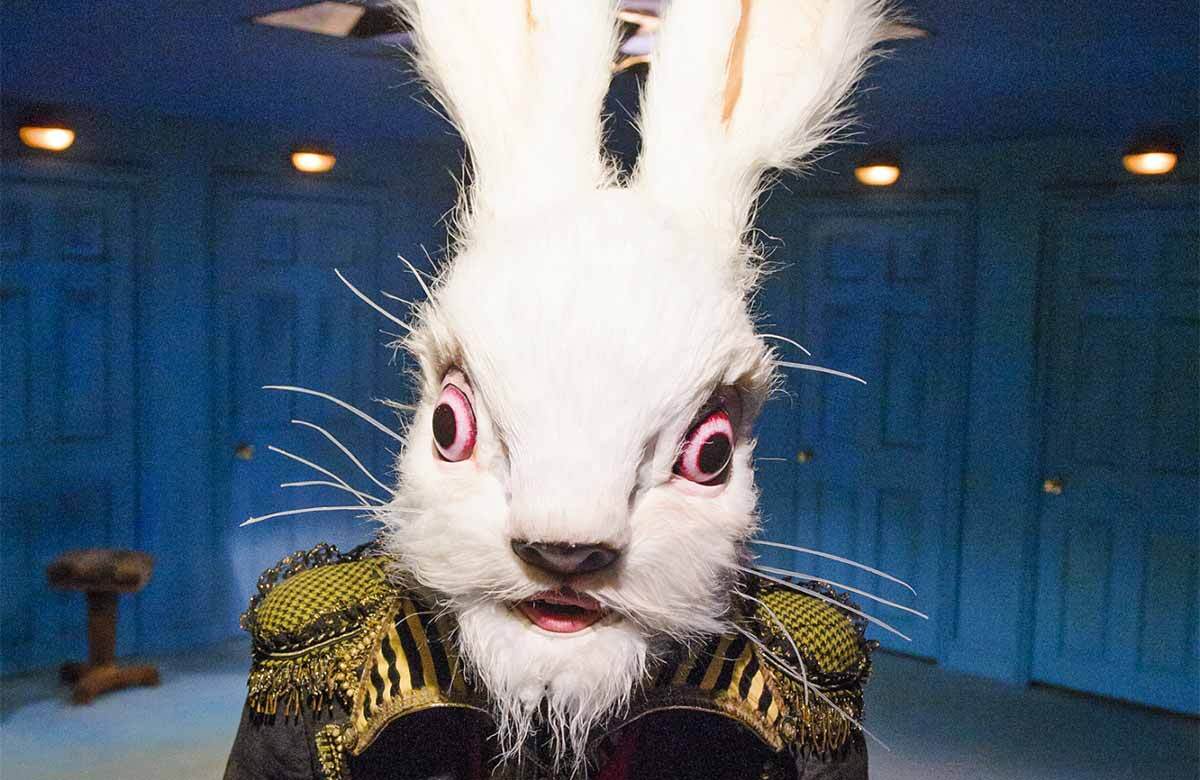 Alice in Wonderland in theatre: 160 years of history