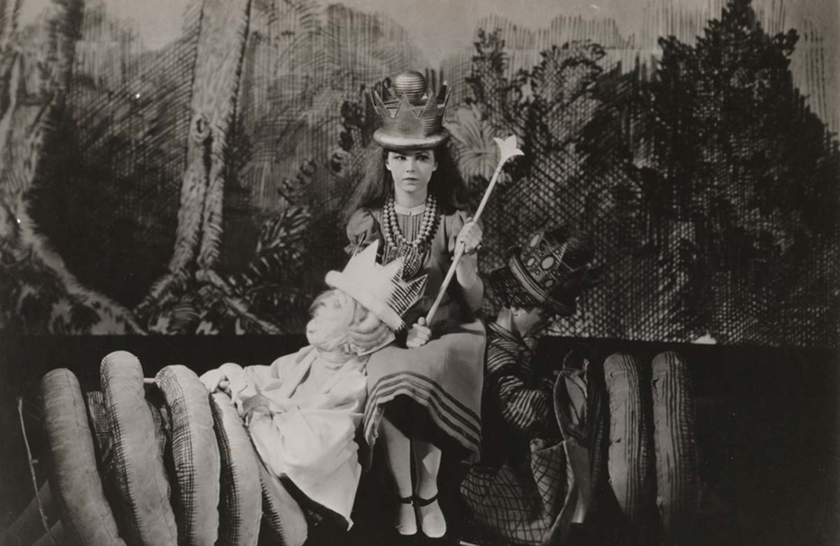 Alice in Wonderland in theatre: 160 years of history