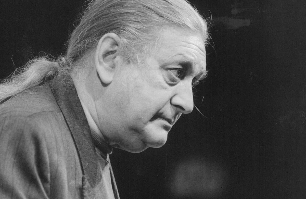 Obituary of Peter James, artistic director and LAMDA principal